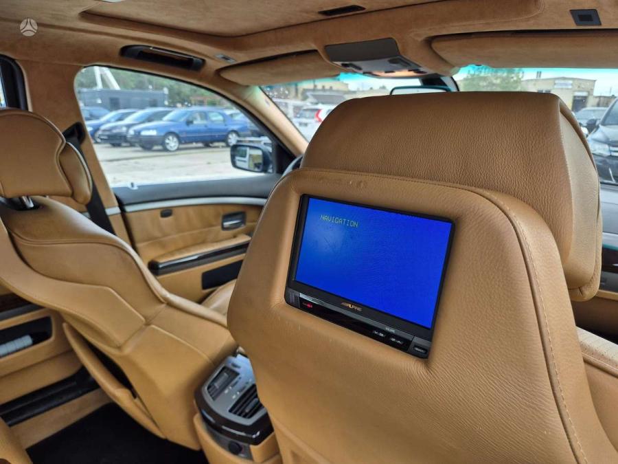 Melns BMW 760 2004 Utena, ar dzinēja tilpumu 5.97 L un nobraukumu 333 tūkst. km par 5990 €, foto 18 vietnē AUTOMOTO.COM.LV