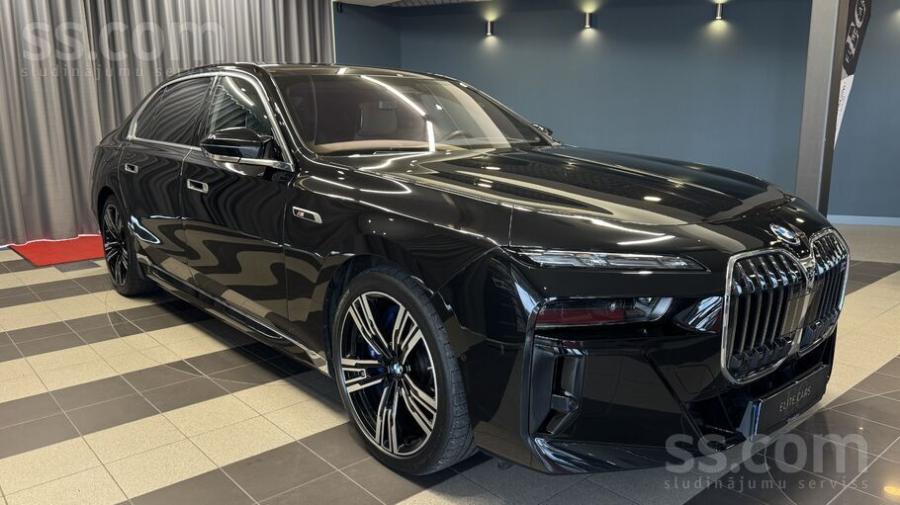 Melns BMW 760 2024 Rīga, ar dzinēja tilpumu 3.00 L un nobraukumu 62 tūkst. km par 109990 €, foto 4 vietnē AUTOMOTO.COM.LV