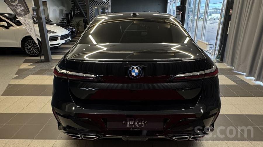 Melns BMW 760 2024 Rīga, ar dzinēja tilpumu 3.00 L un nobraukumu 62 tūkst. km par 109990 €, foto 7 vietnē AUTOMOTO.COM.LV