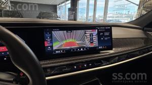 Melns BMW 760 2024 Rīga, ar dzinēja tilpumu 3.00 L un nobraukumu 62 tūkst. km par 109990 €, foto 26 vietnē AUTOMOTO.COM.LV