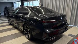Melns BMW 760 2024 Mārupe, ar dzinēja tilpumu 3.00 L un nobraukumu 62 tūkst. km par 109990 €, foto 3 vietnē AUTOMOTO.COM.LV