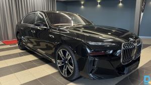 Melns BMW 760 2024 Mārupe, ar dzinēja tilpumu 3.00 L un nobraukumu 62 tūkst. km par 109990 €, foto 4 vietnē AUTOMOTO.COM.LV