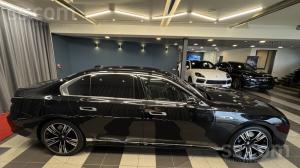 Melns BMW 760 2024 Rīga, ar dzinēja tilpumu 3.00 L un nobraukumu 62 tūkst. km par 109990 €, foto 5 vietnē AUTOMOTO.COM.LV