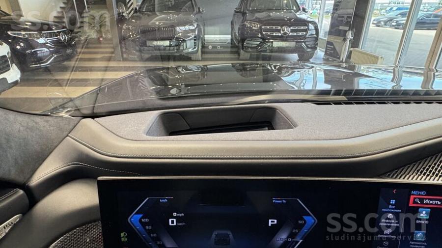 Melns BMW 760 2024 Rīga, ar dzinēja tilpumu 3.00 L un nobraukumu 62 tūkst. km par 109990 €, foto 25 vietnē AUTOMOTO.COM.LV