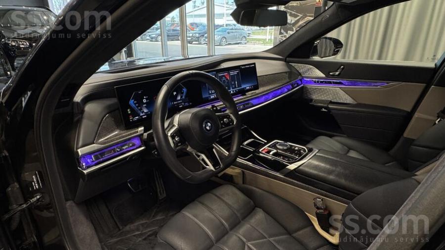 Melns BMW 760 2024 Rīga, ar dzinēja tilpumu 3.00 L un nobraukumu 62 tūkst. km par 109990 €, foto 20 vietnē AUTOMOTO.COM.LV
