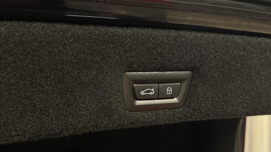 Melns BMW 760 2024 Rīga, ar dzinēja tilpumu 3.00 L un nobraukumu 62 tūkst. km par 109990 €, foto 17 vietnē AUTOMOTO.COM.LV