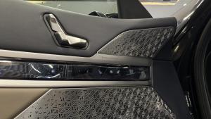Melns BMW 760 2024 Rīga, ar dzinēja tilpumu 3.00 L un nobraukumu 62 tūkst. km par 109990 €, foto 22 vietnē AUTOMOTO.COM.LV