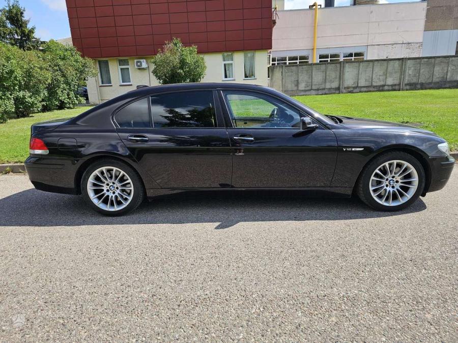 Brown BMW 760 2006 in Kedainiai, with an engine capacity of 5.97 L and mileage of 282 thousand km for 15900 €, photo 5 on AUTOMOTO.COM.LV