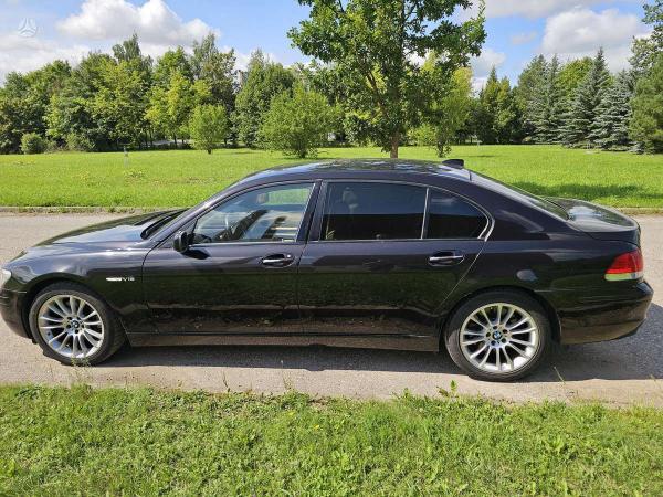 Brown BMW 760 2006 in Kedainiai, with an engine capacity of 5.97 L and mileage of 282 thousand km for 15900 €, photo 8 on AUTOMOTO.COM.LV