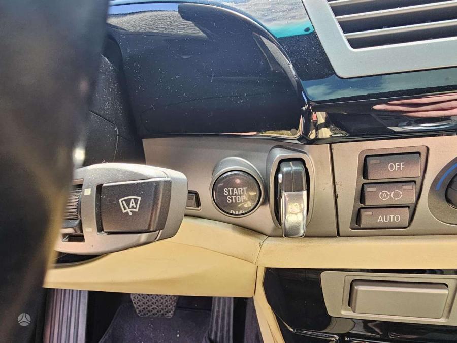 Brown BMW 760 2006 in Kedainiai, with an engine capacity of 5.97 L and mileage of 282 thousand km for 15900 €, photo 31 on AUTOMOTO.COM.LV