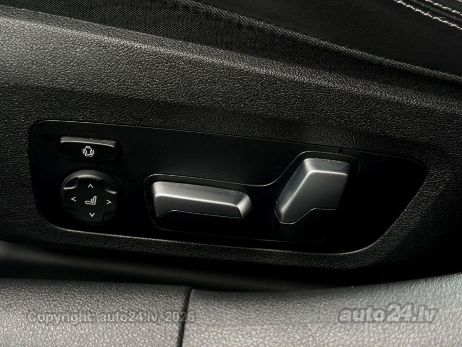 Melns BMW 8-series 2022 Rīga, ar dzinēja tilpumu 3.00 L un nobraukumu 63 tūkst. km par 53990 €, foto 15 vietnē AUTOMOTO.COM.LV