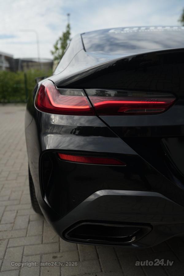 Melns BMW 8-series 2020 Tallina, ar dzinēja tilpumu 3.00 L un nobraukumu 109 tūkst. km par 51900 €, foto 10 vietnē AUTOMOTO.COM.LV