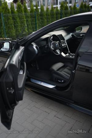 Black BMW 8-series 2020 in Tallinn, with an engine capacity of 3.00 L and mileage of 109 thousand km for 51900 €, photo 13 on AUTOMOTO.COM.LV
