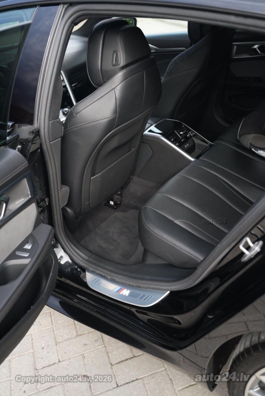 Black BMW 8-series 2020 in Tallinn, with an engine capacity of 3.00 L and mileage of 109 thousand km for 51900 €, photo 16 on AUTOMOTO.COM.LV