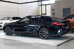 Melns BMW 8-series 2023 Tallina, ar dzinēja tilpumu 3.00 L un nobraukumu 105 tūkst. km par 58900 €, foto 5 vietnē AUTOMOTO.COM.LV