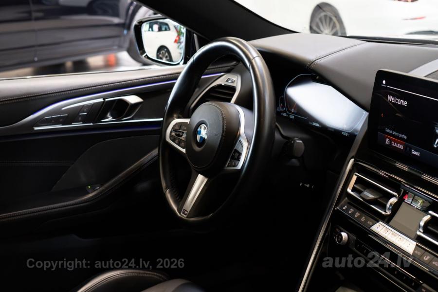 Melns BMW 8-series 2023 Tallina, ar dzinēja tilpumu 3.00 L un nobraukumu 105 tūkst. km par 58900 €, foto 14 vietnē AUTOMOTO.COM.LV
