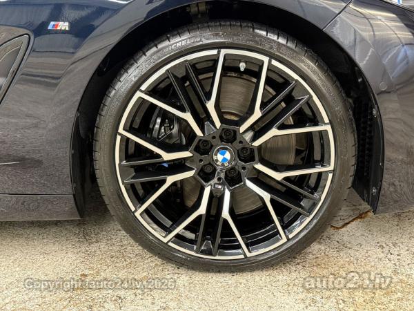 Black BMW 8-series 2023 in Tallinn, with an engine capacity of 3.00 L and mileage of 105 thousand km for 54900 €, photo 6 on AUTOMOTO.COM.LV