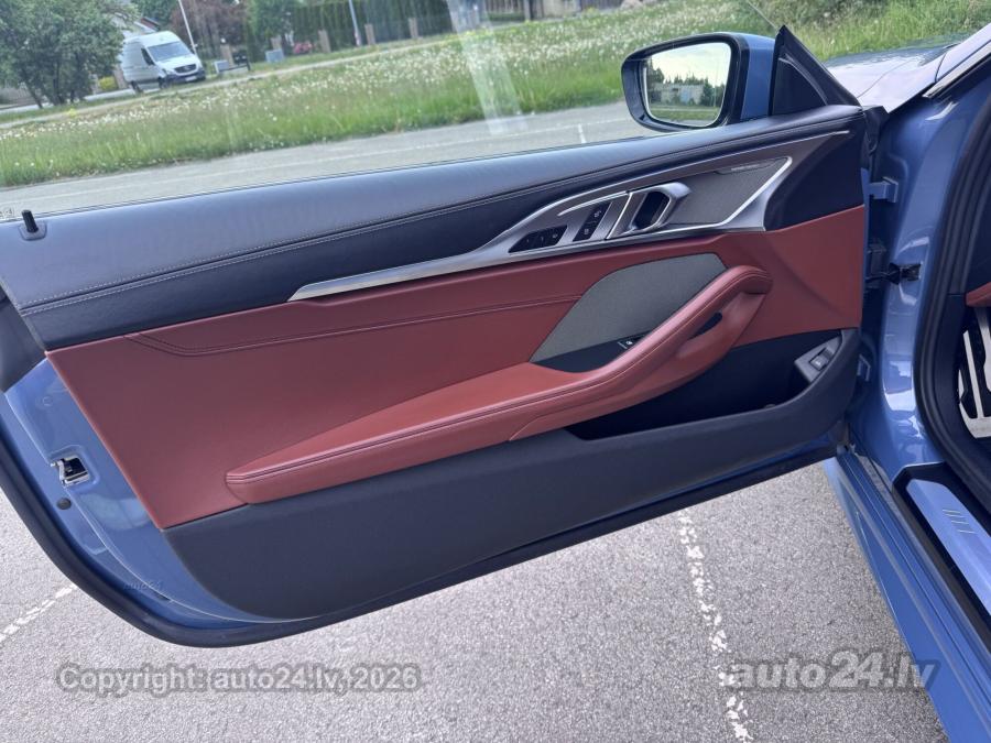 Blue BMW 8-series 2019 in Tallinn, with an engine capacity of 3.00 L and mileage of 98 thousand km for 54000 €, photo 13 on AUTOMOTO.COM.LV
