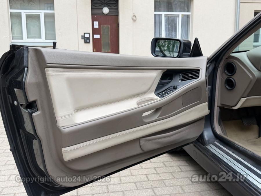 Grey BMW 8-series 1990 in Riga, with an engine capacity of 5.00 L and mileage of 189 thousand km for 25000 €, photo 15 on AUTOMOTO.COM.LV
