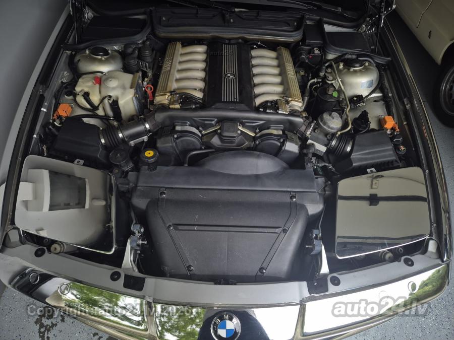 Pelēks BMW 8-series 1993 Tallina, ar dzinēja tilpumu 5.00 L un nobraukumu 118 tūkst. km par 23500 €, foto 8 vietnē AUTOMOTO.COM.LV