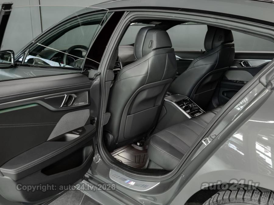 Pelēks BMW 8-series 2023 Tallina, ar dzinēja tilpumu 3.00 L un nobraukumu 46 tūkst. km par 59900 €, foto 19 vietnē AUTOMOTO.COM.LV