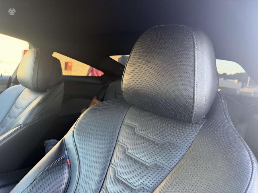 Black BMW 840 2019 in Vilnius, with an engine capacity of 2.99 L and mileage of 210 thousand km for 39999 €, photo 11 on AUTOMOTO.COM.LV