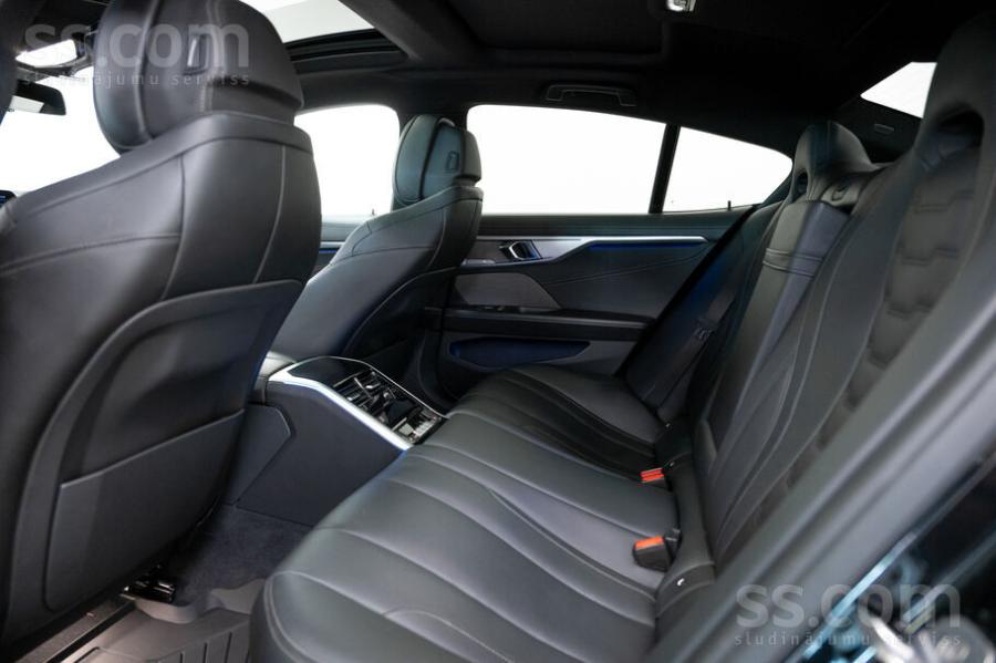 Black BMW 840 2019 in Riga, with an engine capacity of 3.00 L and mileage of 130 thousand km for 46500 €, photo 9 on AUTOMOTO.COM.LV