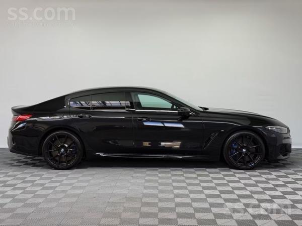 Black BMW 840 2020 in Riga, with an engine capacity of 3.00 L and mileage of 125 thousand km for 45555 €, photo 5 on AUTOMOTO.COM.LV