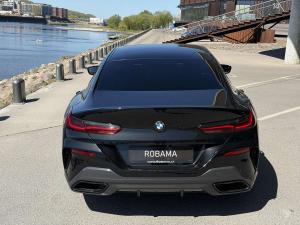 Black BMW 840 2021 in Kaunas, with an engine capacity of 2.99 L and mileage of 127 thousand km for 44900 €, photo 5 on AUTOMOTO.COM.LV