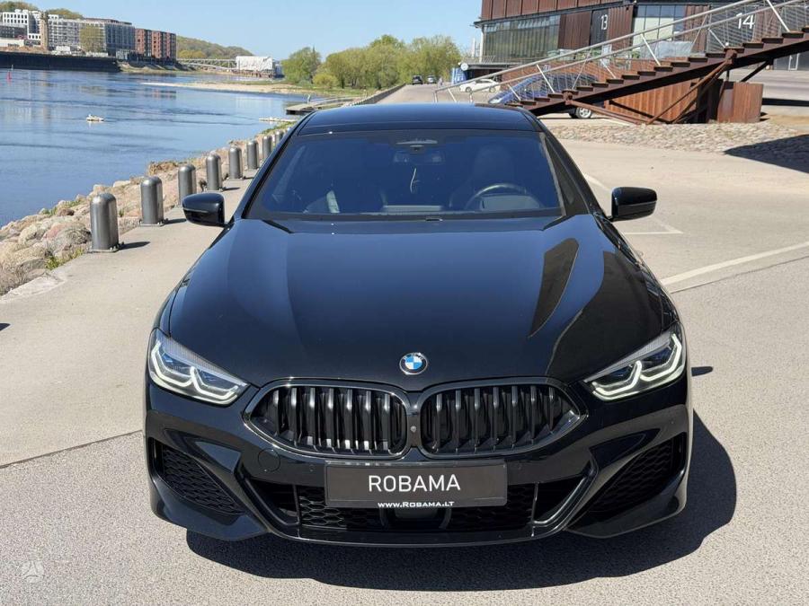 Black BMW 840 2021 in Kaunas, with an engine capacity of 2.99 L and mileage of 127 thousand km for 44900 €, photo 9 on AUTOMOTO.COM.LV