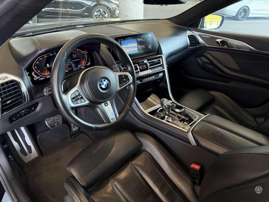 Black BMW 840 2021 in Kaunas, with an engine capacity of 2.99 L and mileage of 127 thousand km for 44900 €, photo 11 on AUTOMOTO.COM.LV