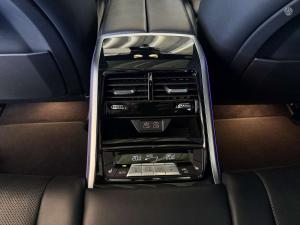 Black BMW 840 2021 in Kaunas, with an engine capacity of 2.99 L and mileage of 127 thousand km for 44900 €, photo 16 on AUTOMOTO.COM.LV