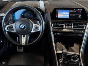 Black BMW 840 2021 in Kaunas, with an engine capacity of 2.99 L and mileage of 127 thousand km for 44900 €, photo 18 on AUTOMOTO.COM.LV