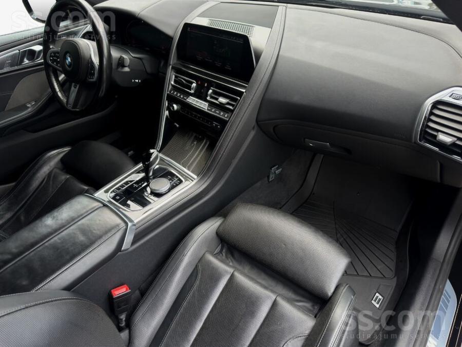 Black BMW 840 2022 in Riga, with an engine capacity of 3.00 L and mileage of 63 thousand km for 53990 €, photo 6 on AUTOMOTO.COM.LV