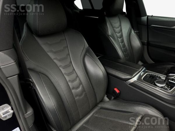 Black BMW 840 2022 in Riga, with an engine capacity of 3.00 L and mileage of 63 thousand km for 53990 €, photo 7 on AUTOMOTO.COM.LV