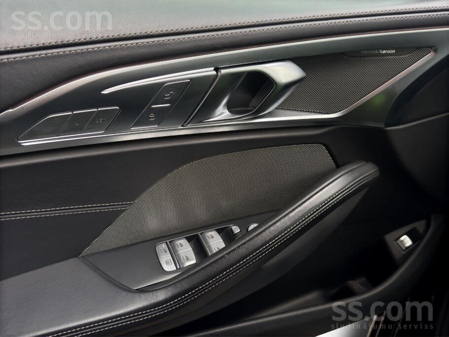 Black BMW 840 2022 in Riga, with an engine capacity of 3.00 L and mileage of 63 thousand km for 53990 €, photo 14 on AUTOMOTO.COM.LV
