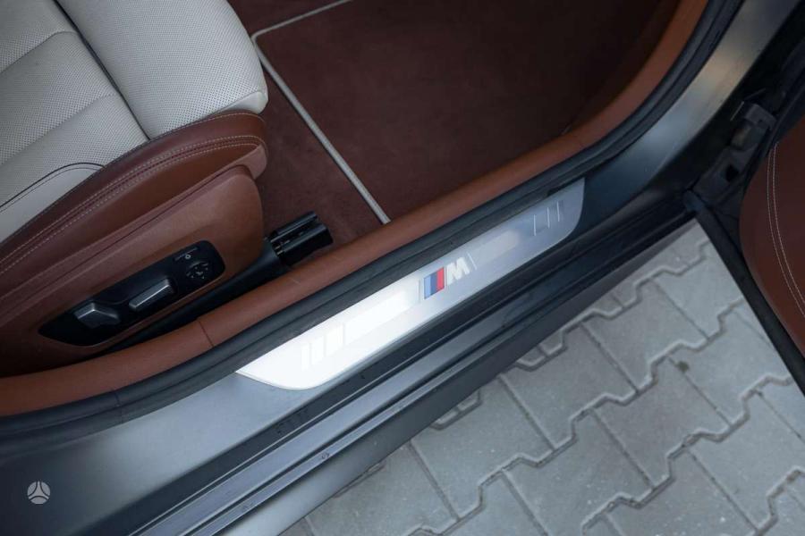 Grey BMW 840 2020 in Klaipeda, with an engine capacity of 2.99 L and mileage of 103 thousand km for 44490 €, photo 11 on AUTOMOTO.COM.LV