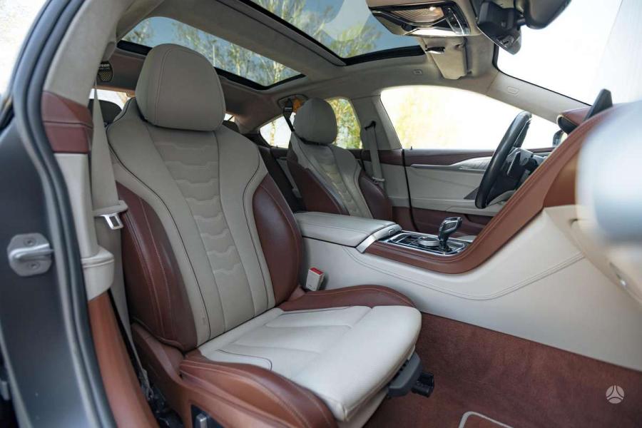 Grey BMW 840 2020 in Klaipeda, with an engine capacity of 2.99 L and mileage of 103 thousand km for 44490 €, photo 25 on AUTOMOTO.COM.LV