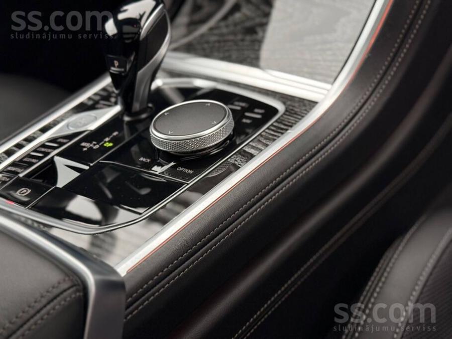 Grey BMW 840 2022 in Daugavpils, with an engine capacity of 3.00 L and mileage of 143 thousand km for 49800 €, photo 21 on AUTOMOTO.COM.LV