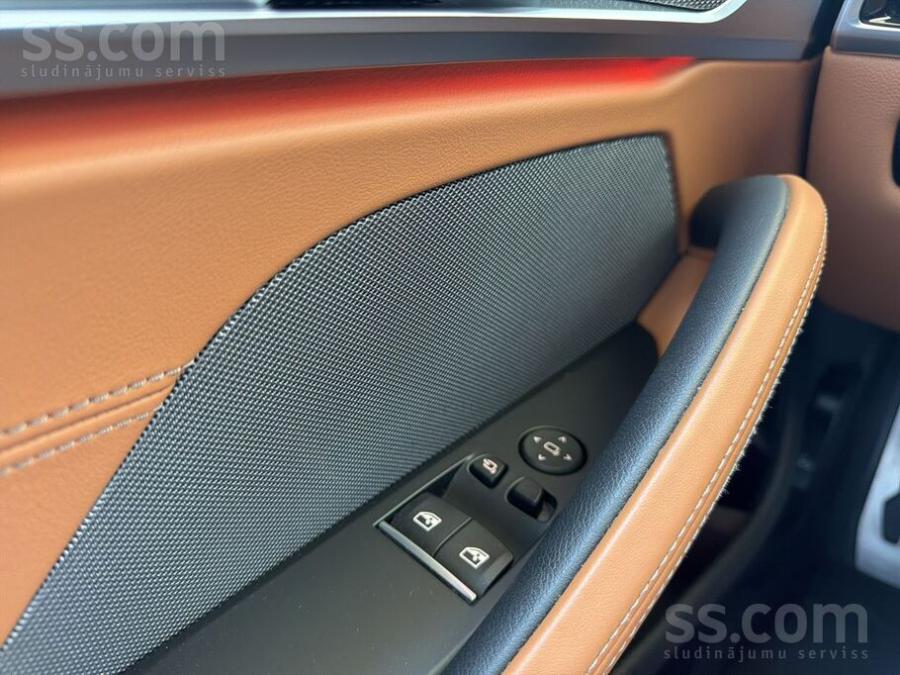 Orange BMW 840 2022 in Riga, with an engine capacity of 3.00 L and mileage of 69 thousand km for 69770 €, photo 16 on AUTOMOTO.COM.LV