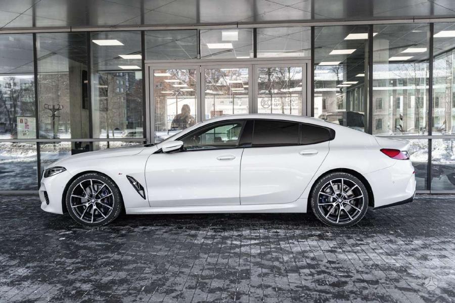 White BMW 840 2020 in Vilnius, with an engine capacity of 2.99 L and mileage of 80 thousand km for 44990 €, photo 4 on AUTOMOTO.COM.LV