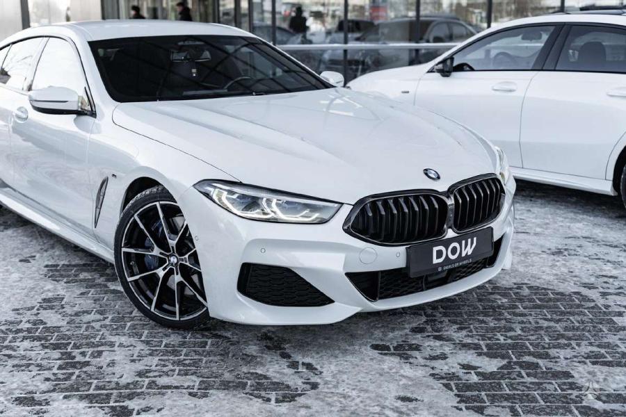 White BMW 840 2020 in Vilnius, with an engine capacity of 2.99 L and mileage of 80 thousand km for 44990 €, photo 9 on AUTOMOTO.COM.LV