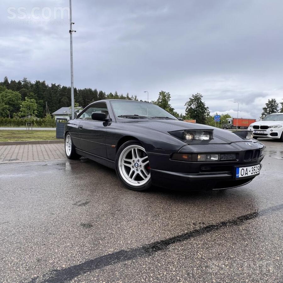 Melns BMW 850 1990 Rīga, ar dzinēja tilpumu 5.00 L un nobraukumu 189 tūkst. km par 25000 €, foto 4 vietnē AUTOMOTO.COM.LV