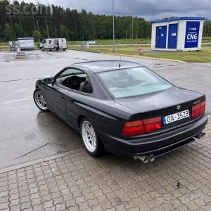 Melns BMW 850 1990 Rīga, ar dzinēja tilpumu 5.00 L un nobraukumu 189 tūkst. km par 25000 €, foto 8 vietnē AUTOMOTO.COM.LV