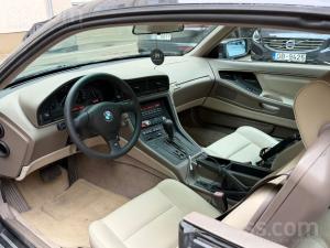 Melns BMW 850 1990 Rīga, ar dzinēja tilpumu 5.00 L un nobraukumu 189 tūkst. km par 25000 €, foto 10 vietnē AUTOMOTO.COM.LV