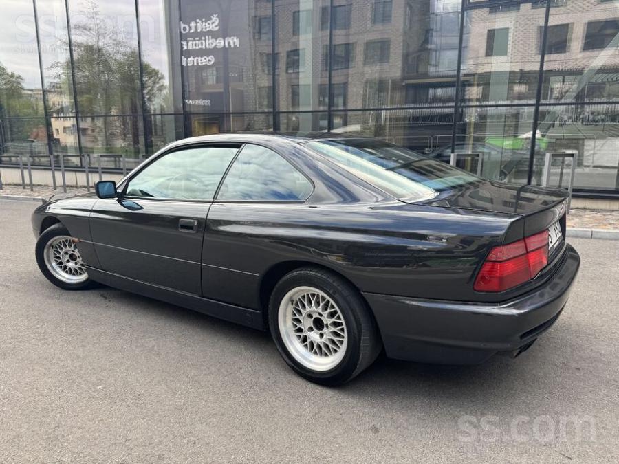 Melns BMW 850 1991 Rīga, ar dzinēja tilpumu 5.00 L un nobraukumu 314 tūkst. km par 18850 €, foto 4 vietnē AUTOMOTO.COM.LV