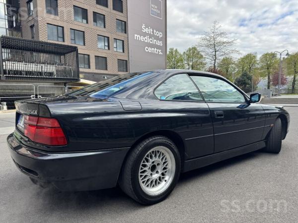 Черный БМВ 850 1991 в Рига, объемом двигателя 5.00 л и пробегом 314 тыс. км за 18850 €, фото 7 на AUTOMOTO.COM.LV