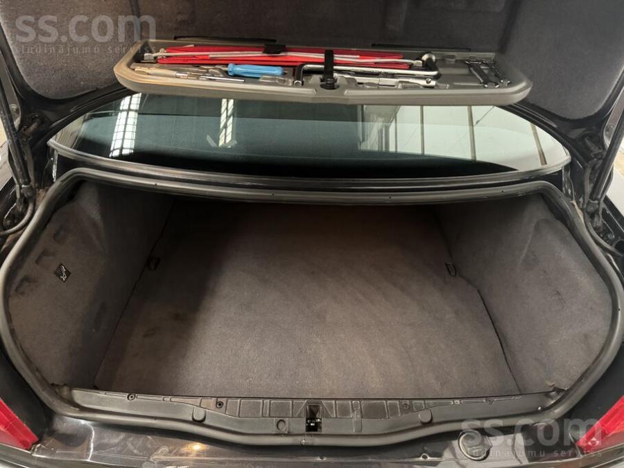 Melns BMW 850 1991 Rīga, ar dzinēja tilpumu 5.00 L un nobraukumu 314 tūkst. km par 18850 €, foto 17 vietnē AUTOMOTO.COM.LV