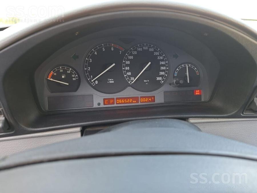 Zils BMW 850 1991 Rīga, ar dzinēja tilpumu 5.00 L un nobraukumu 67 tūkst. km par 17900 €, foto 17 vietnē AUTOMOTO.COM.LV