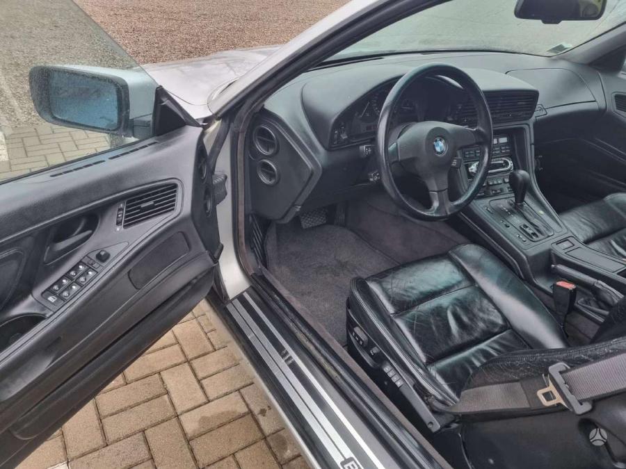 Grey BMW 850 1990 in Taurage, with an engine capacity of 5.00 L and mileage of 206 thousand km for 12900 €, photo 11 on AUTOMOTO.COM.LV